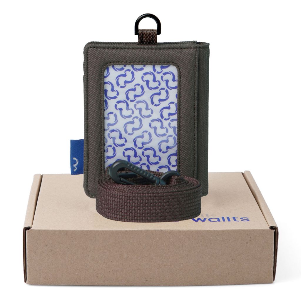 Lorey Brown – Wallts