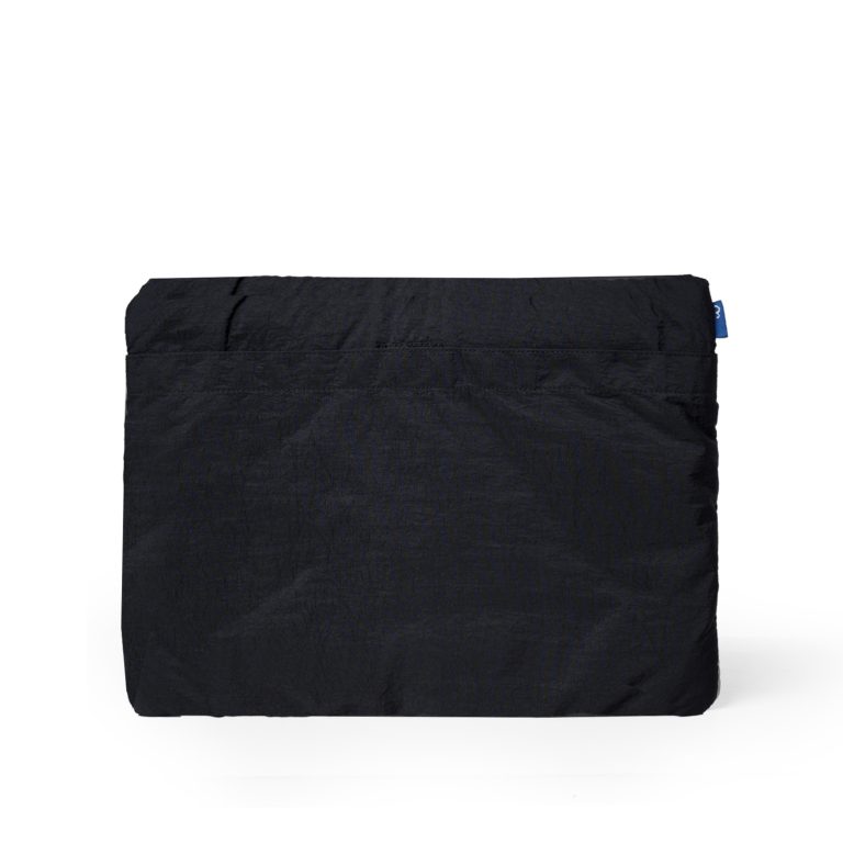 Moona Black – Wallts